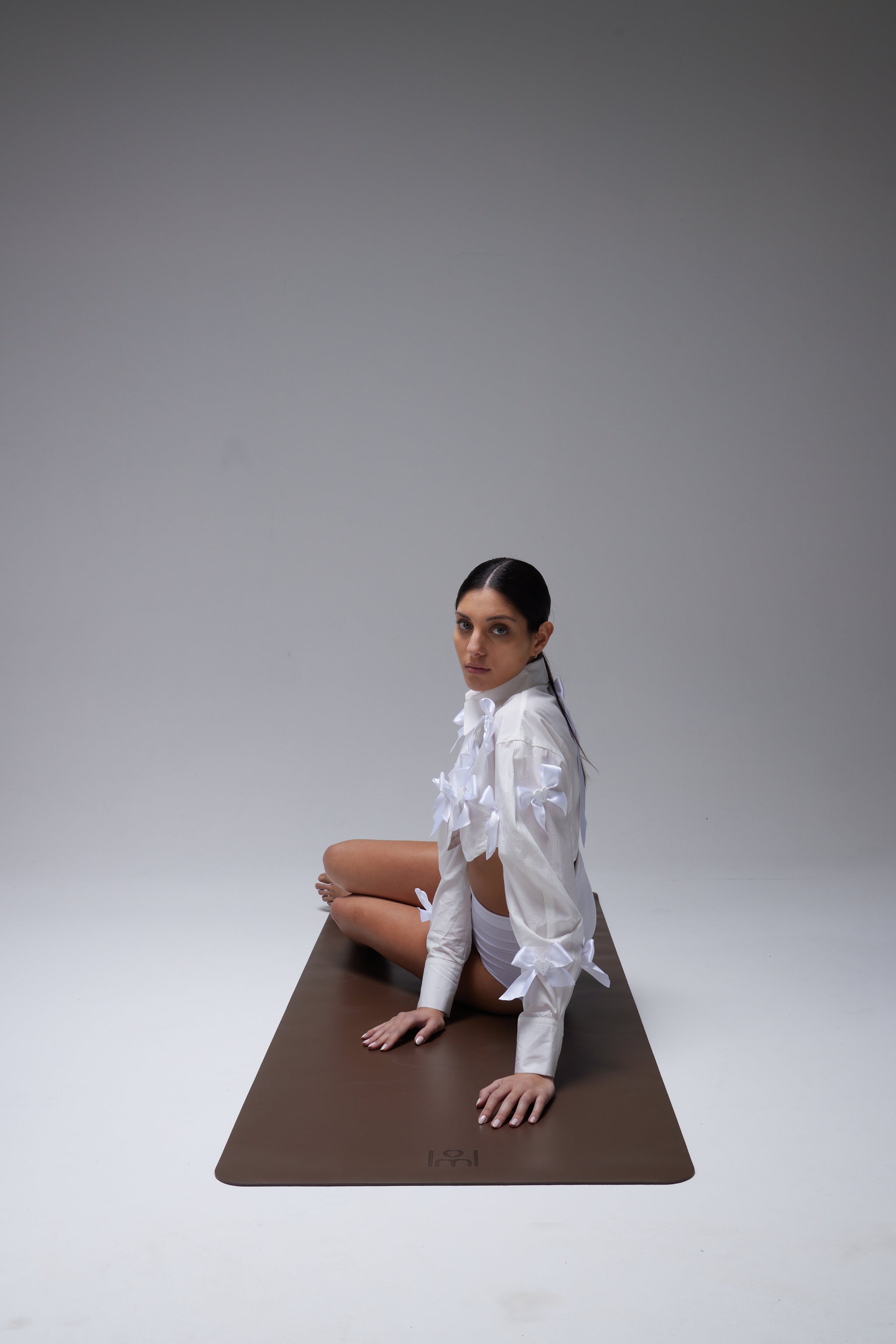 Rooted Brown Yoga mat - Studio Collection - 4.5mm